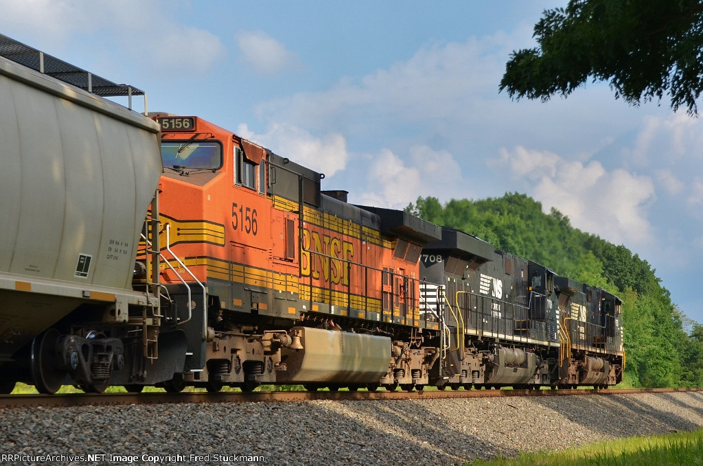 BNSF 5156